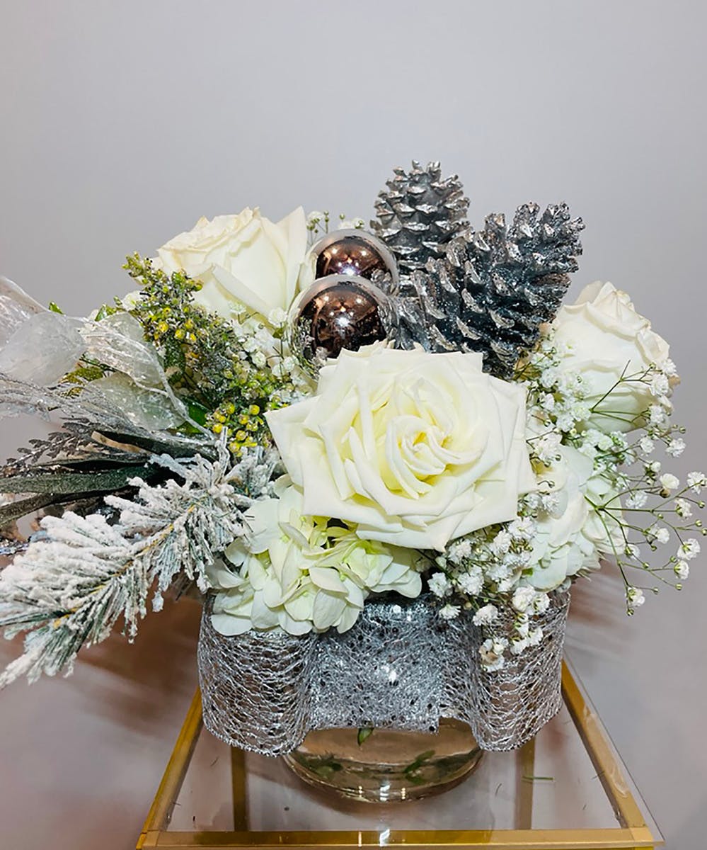 FROSTED FANTASY | Wayne (NJ) Same-Day Holiday Flowers Delivered ...